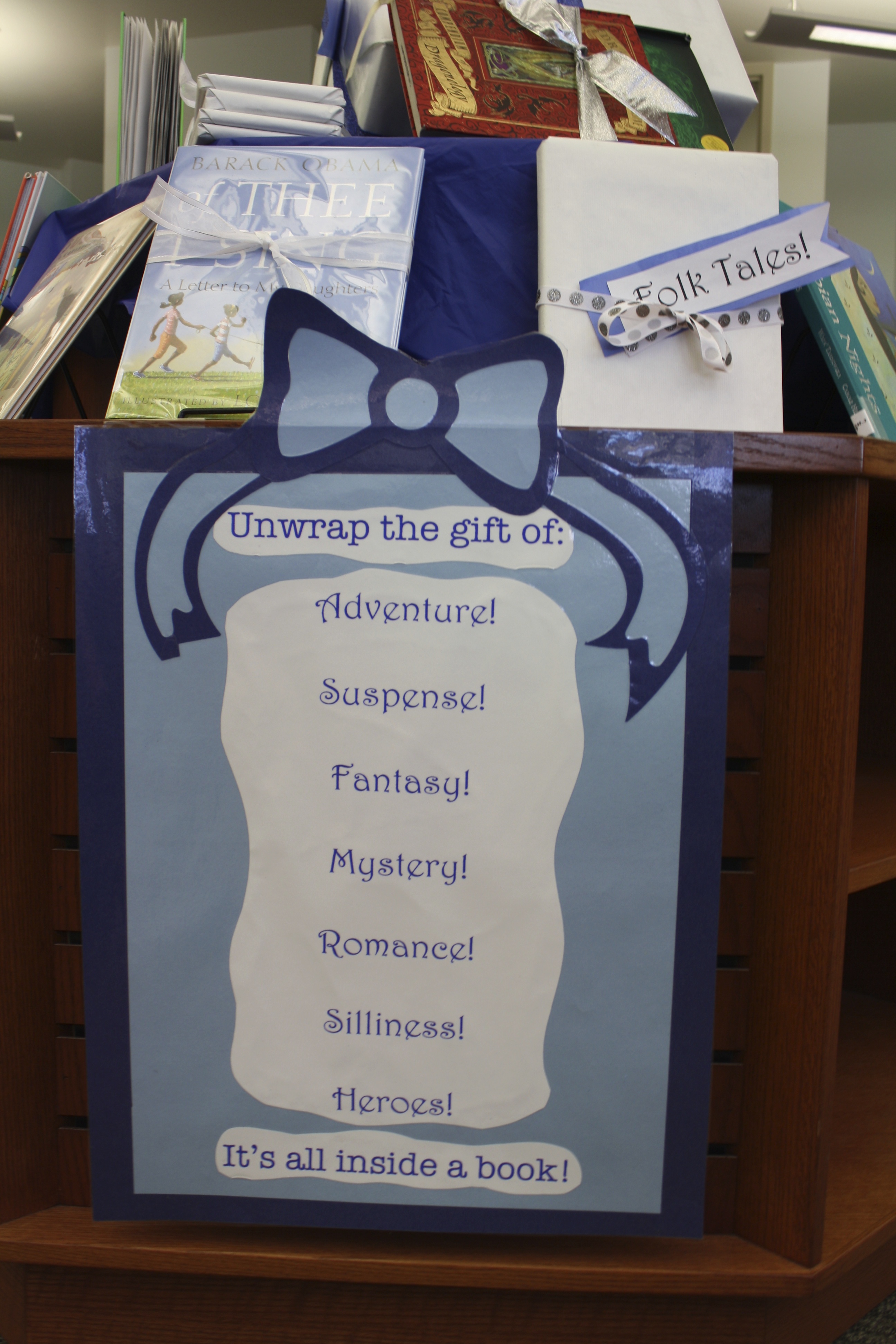 Winter Holidays – School Library Displays
