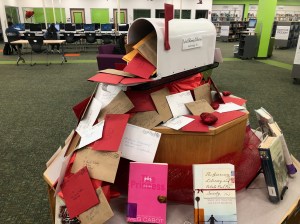 School Library Displays – Hooking Kids on Books!