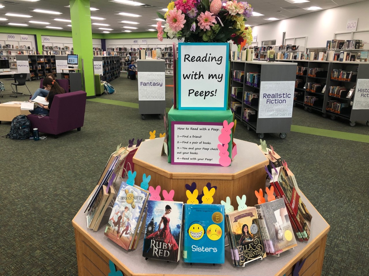 School Library Displays – Hooking Kids on Books!